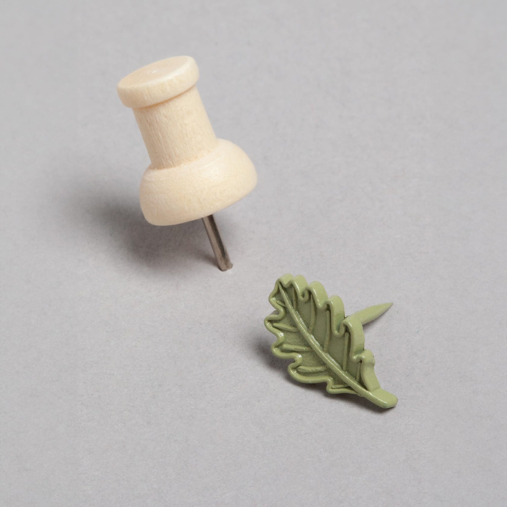 U Brands | Leaves & Wood Push Pins | 3035U06-24 | Add a touch of ...